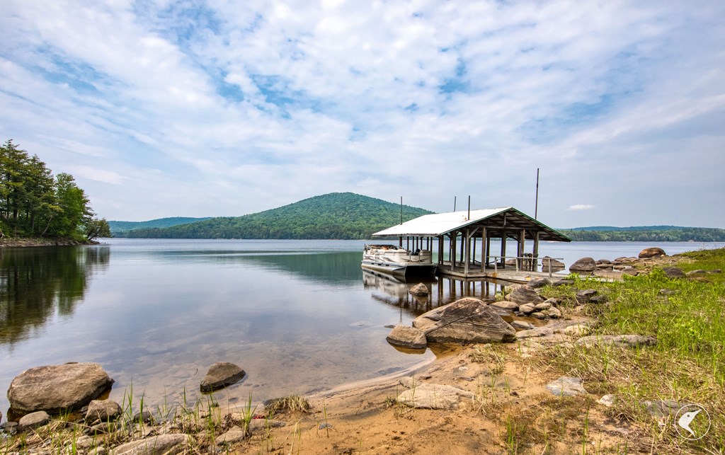 88 Dock Building 2463 Ln, Long Lake NY 12847 | Merrill L. Thomas